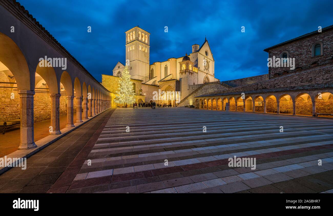 Christmas in Assisi, Saint Francis Basilica with the Christmas Tree ...