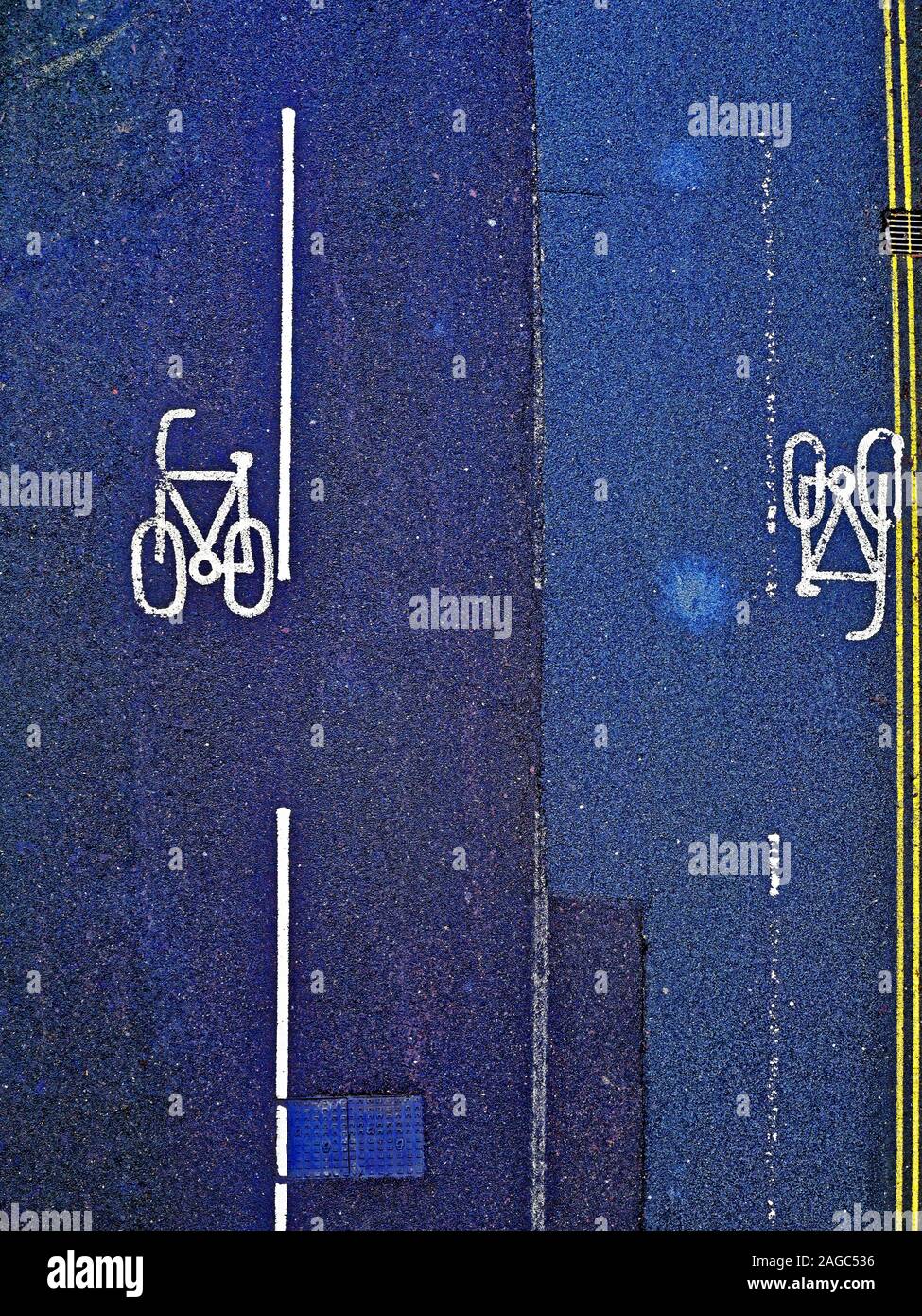 Bicycle Lane And Painted Diagrams Stock Photo Alamy bicycle-lane-and-painted-diagrams-stock-photo-alamy