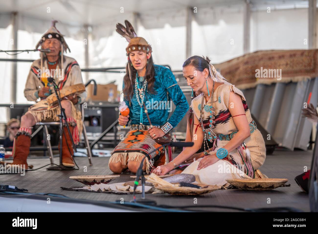 Jones Benally Family Dancers performing at the 2019 National Folk ...
