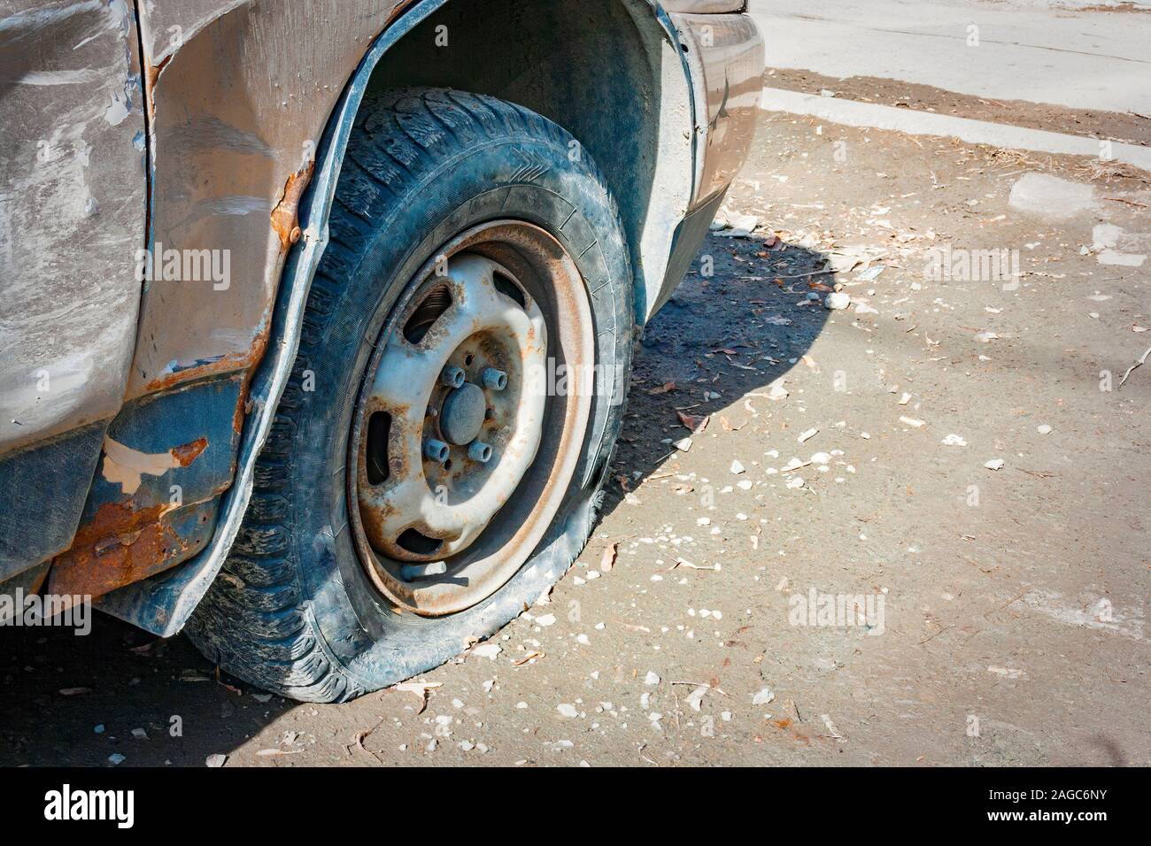 Damaged tire hi-res stock photography and images - Alamy
