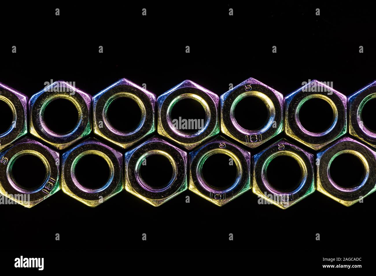 seamless metal screws pattern isolated on black Stock Photo - Alamy