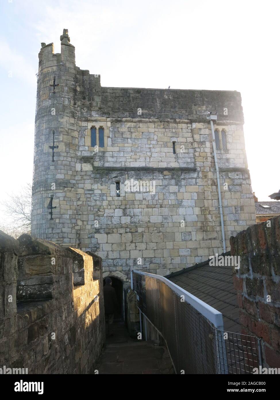 Encompassed by the city walls hi-res stock photography and images - Alamy