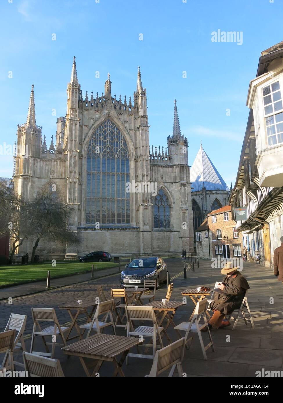 York minster great east window hi-res stock photography and images - Alamy