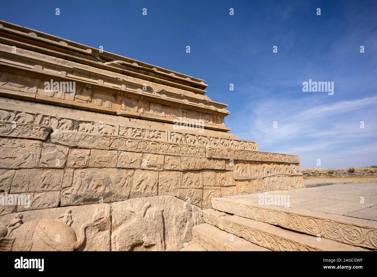 Hampi stone carving hi-res stock photography and images - Alamy