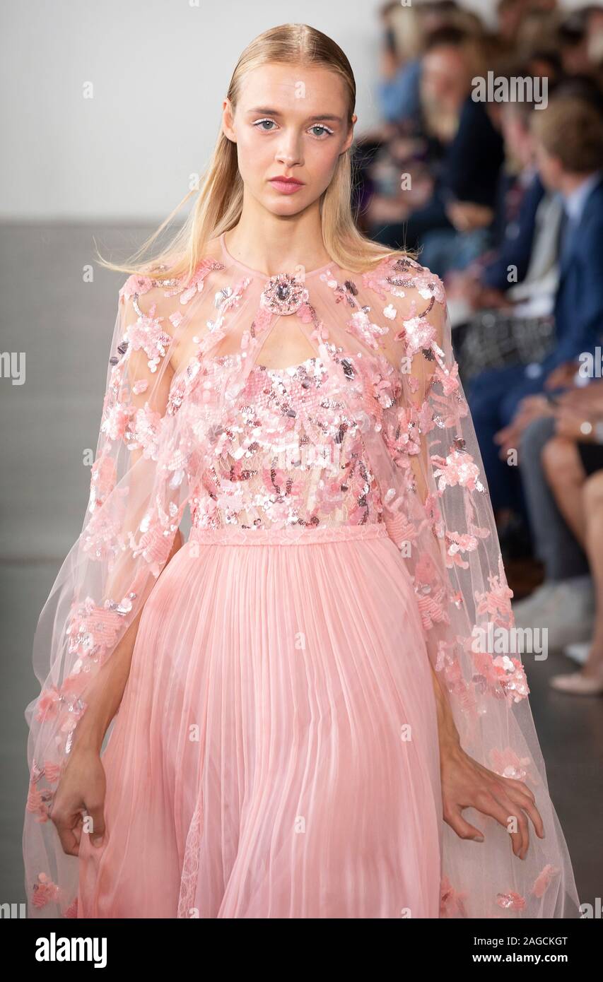 New York, NY - Sept 10, 2019: Nina Dapper walks the runway at the ...