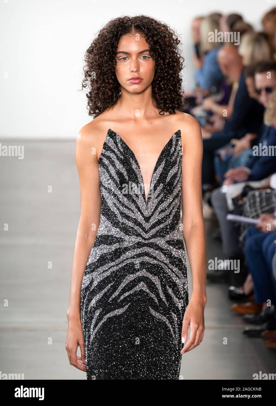 Danielle ellsworth hi-res stock photography and images - Alamy