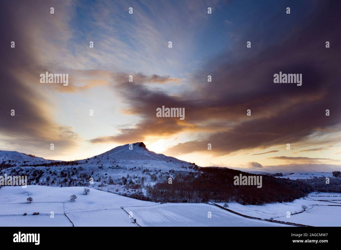 Roseberry Topping in winter snow, North Yorkshire Stock Photo - Alamy