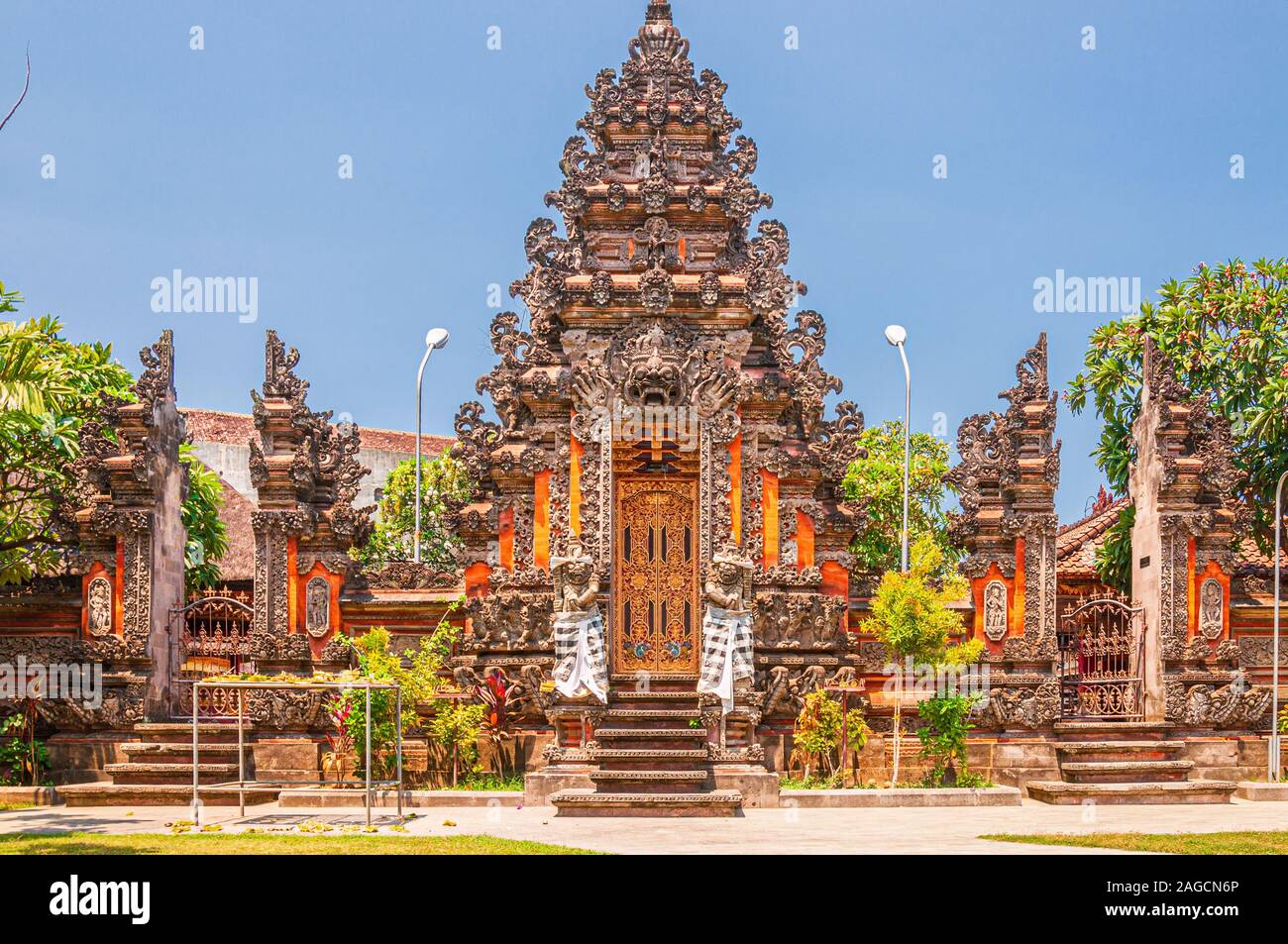 Low angle shot of a glorious mesmerizing religious building in Bali ...