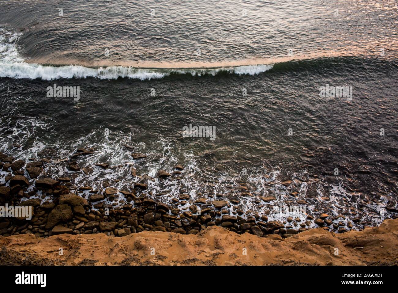 Clashing rocks hi-res stock photography and images - Alamy