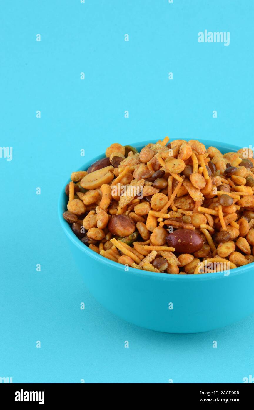 Indian Snacks : Mixture (roasted nuts with salt pepper masala, pulses ...