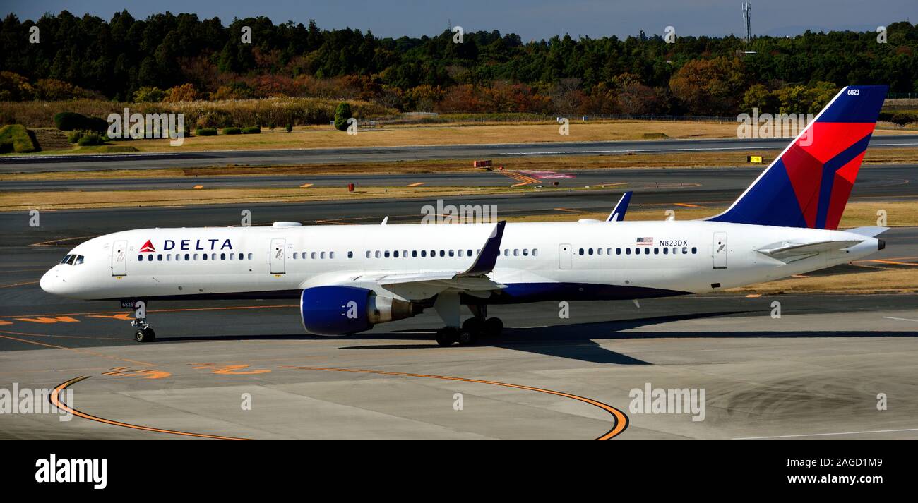 Boeing B 757 High Resolution Stock Photography and Images - Alamy