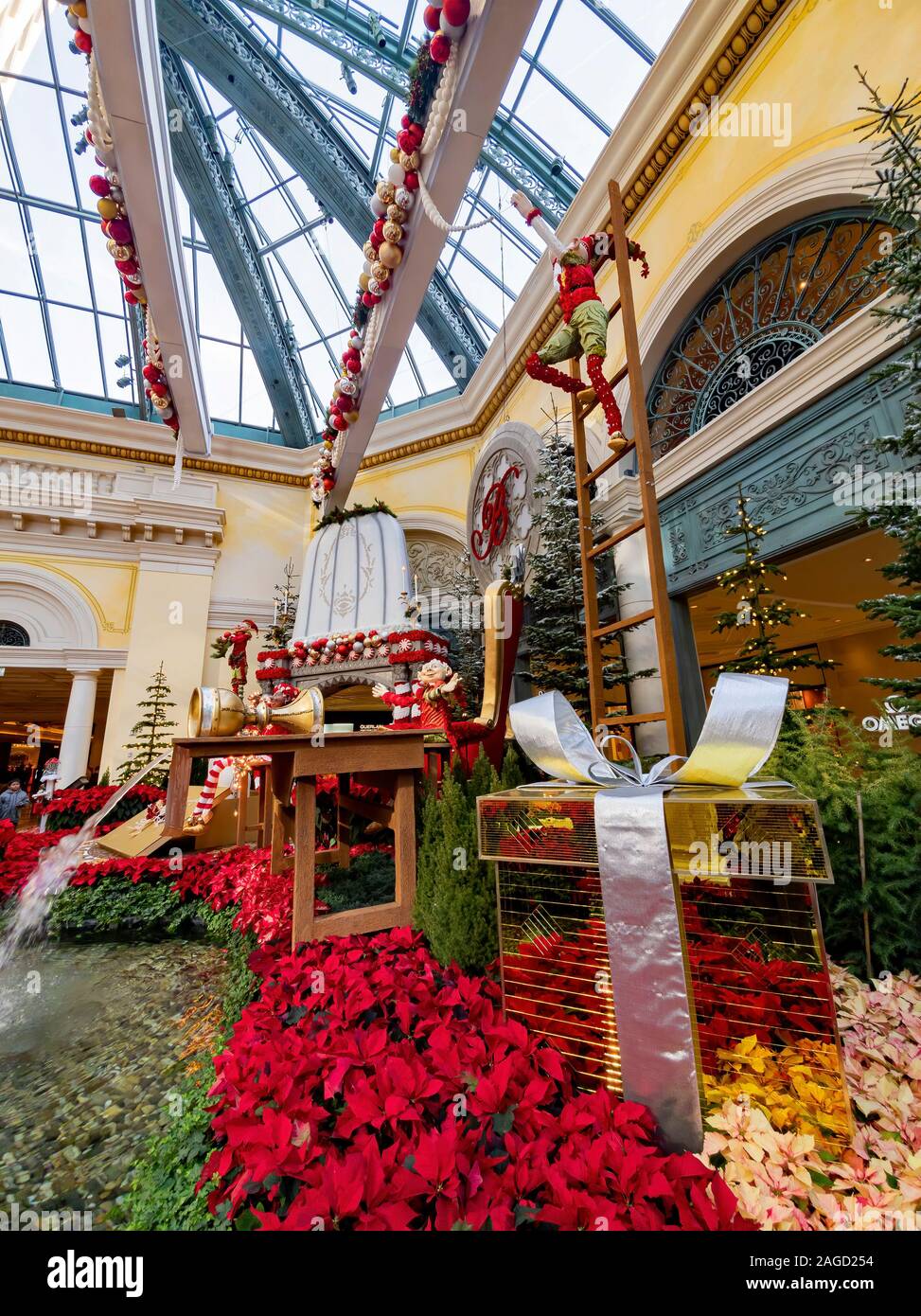 Las Vegas, DEC 17: Interior view of the Bellagio Conservatory ...