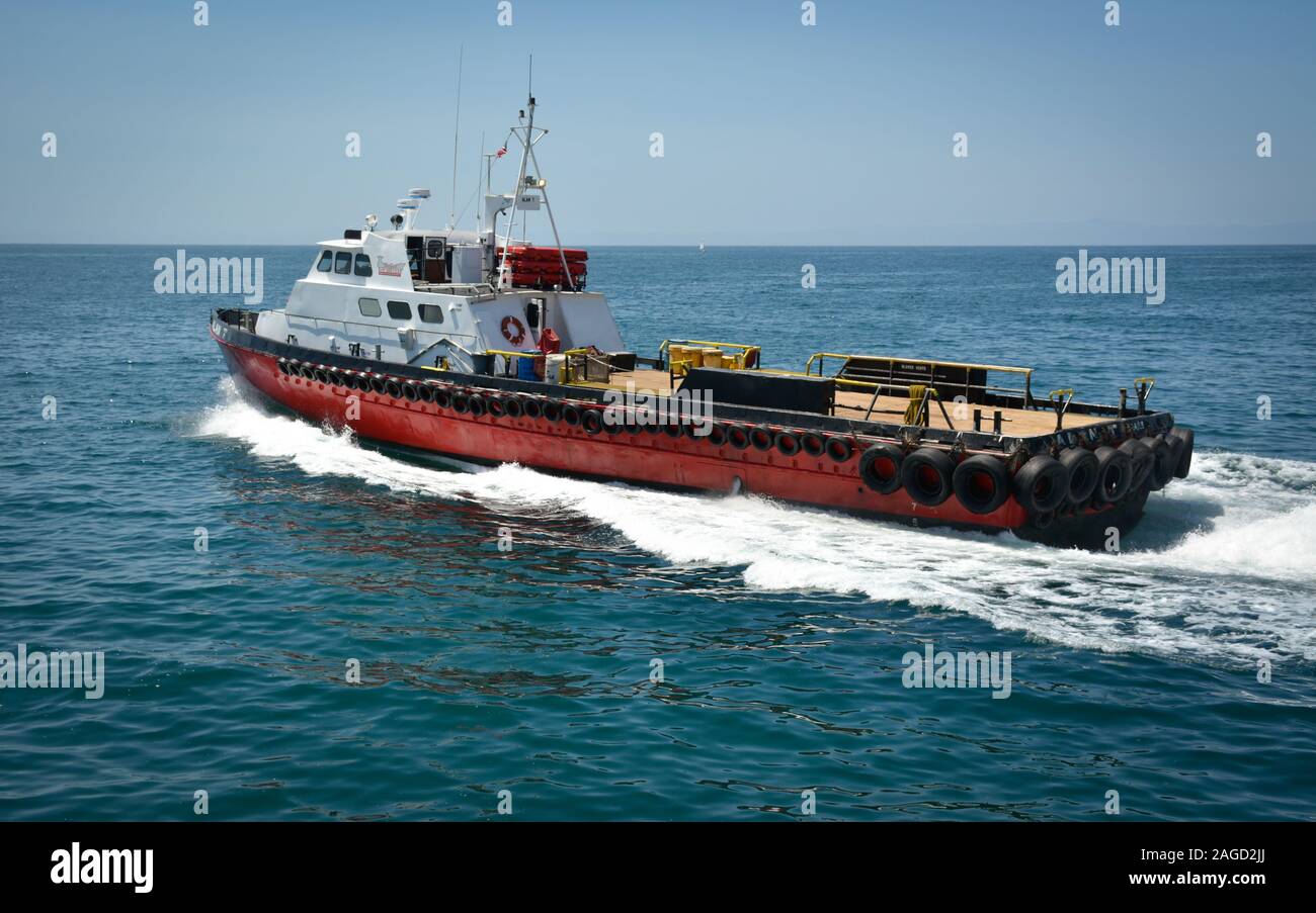 A 100 ft triple diesel screw aluminum crew boat, the "Alan T", a So Cal ...