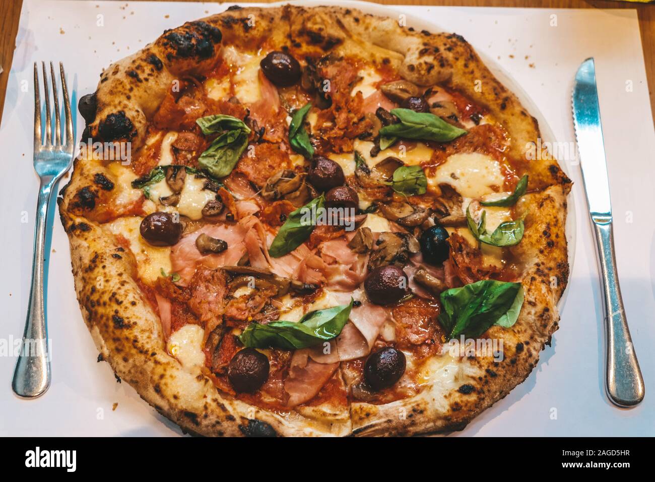 Traditional italian pizza full view Stock Photo - Alamy