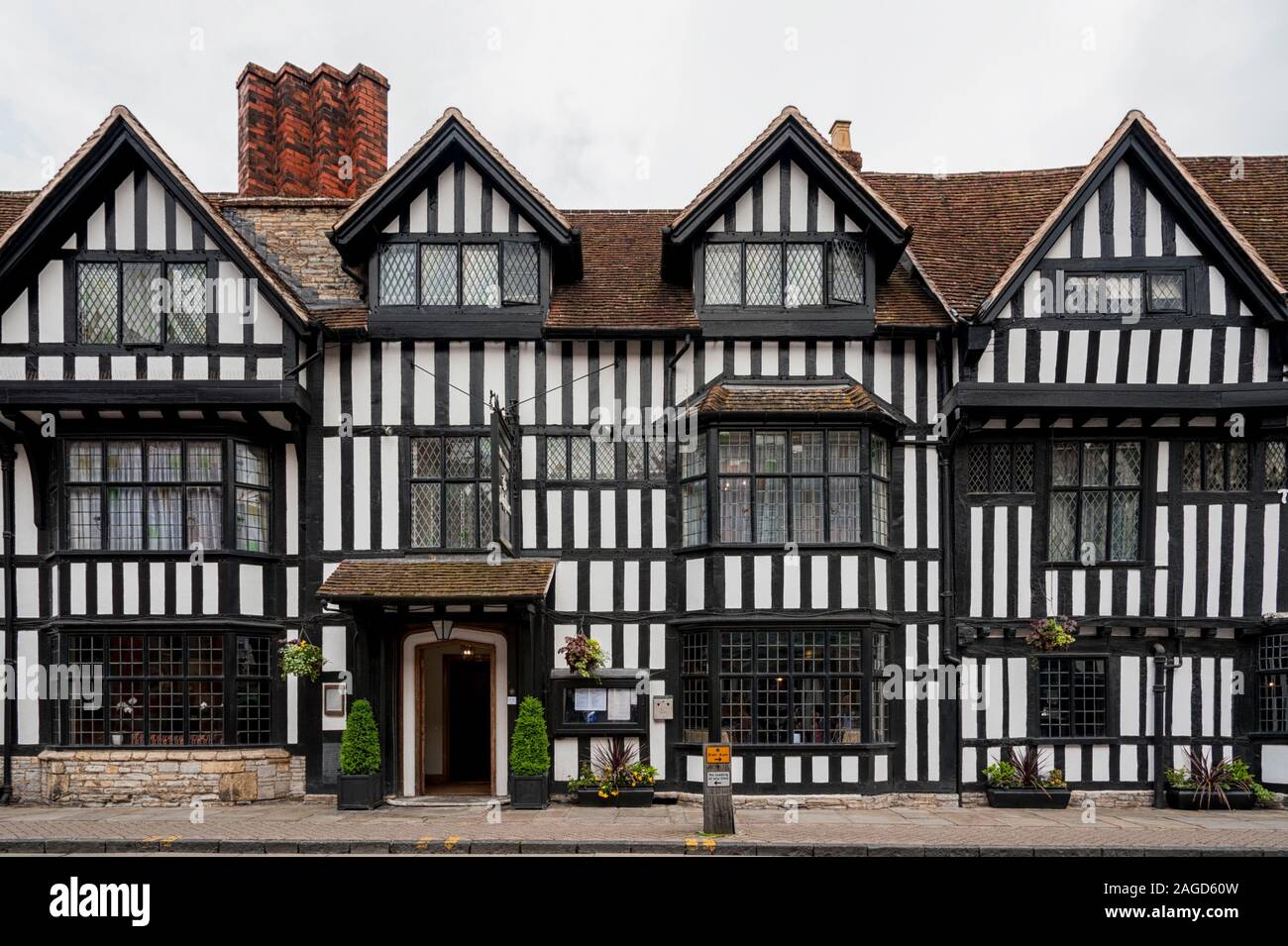 The Tudor-style 17th Century Mercure Shakespeare Hotel in Chapel Street ...
