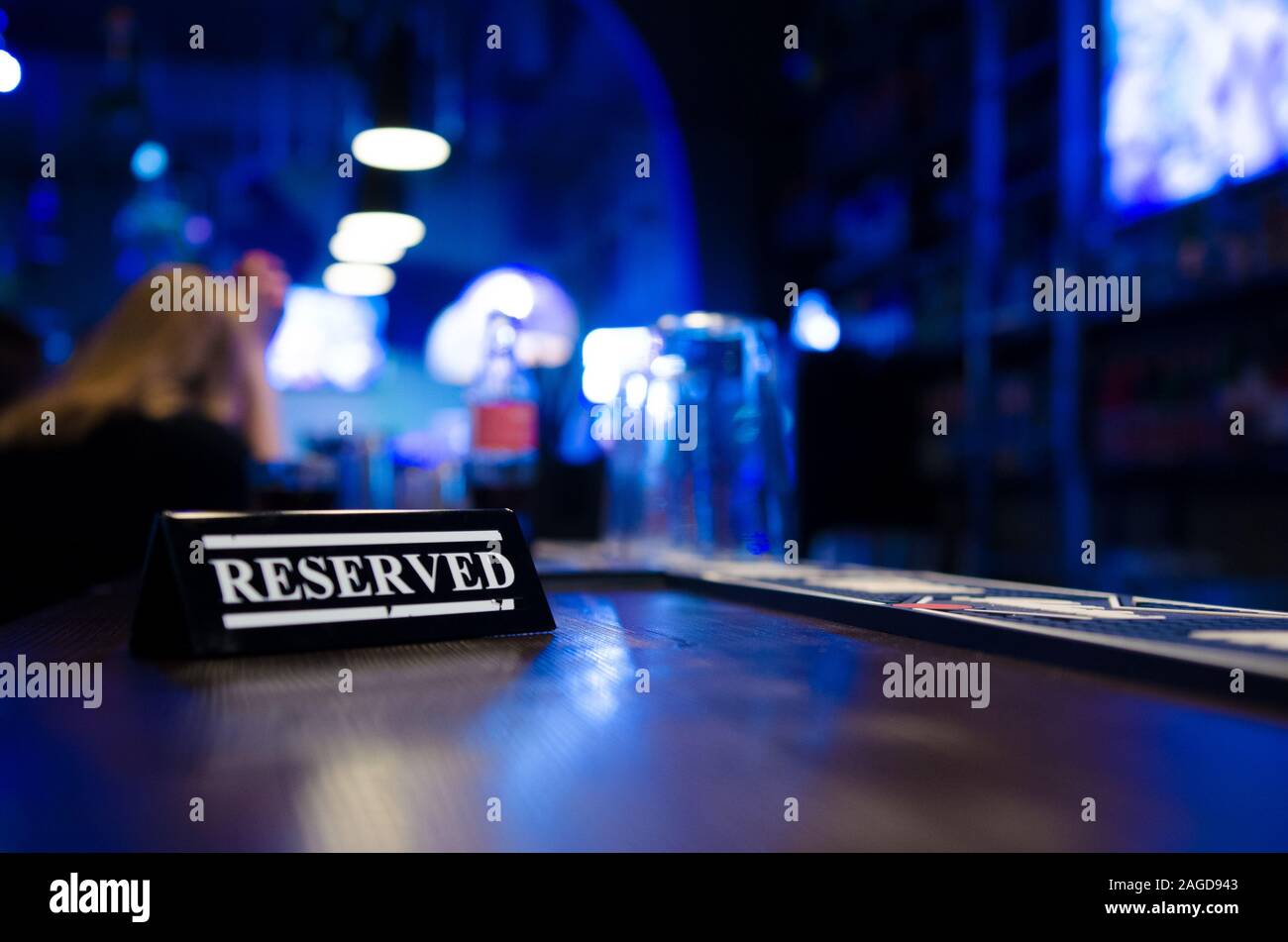 Interior pub sign hi-res stock photography and images - Alamy