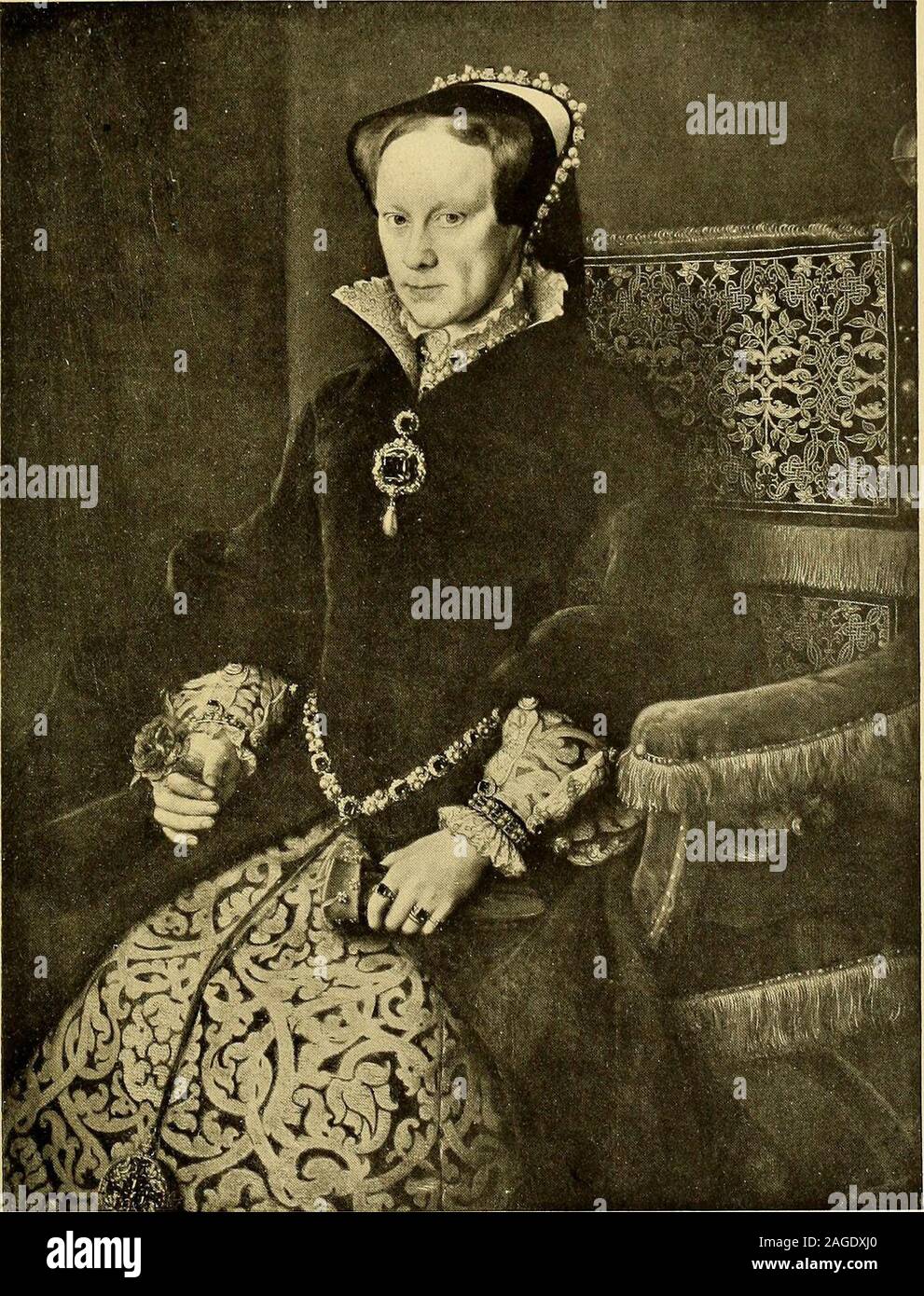 Lofty nave hi-res stock photography and images - Alamy