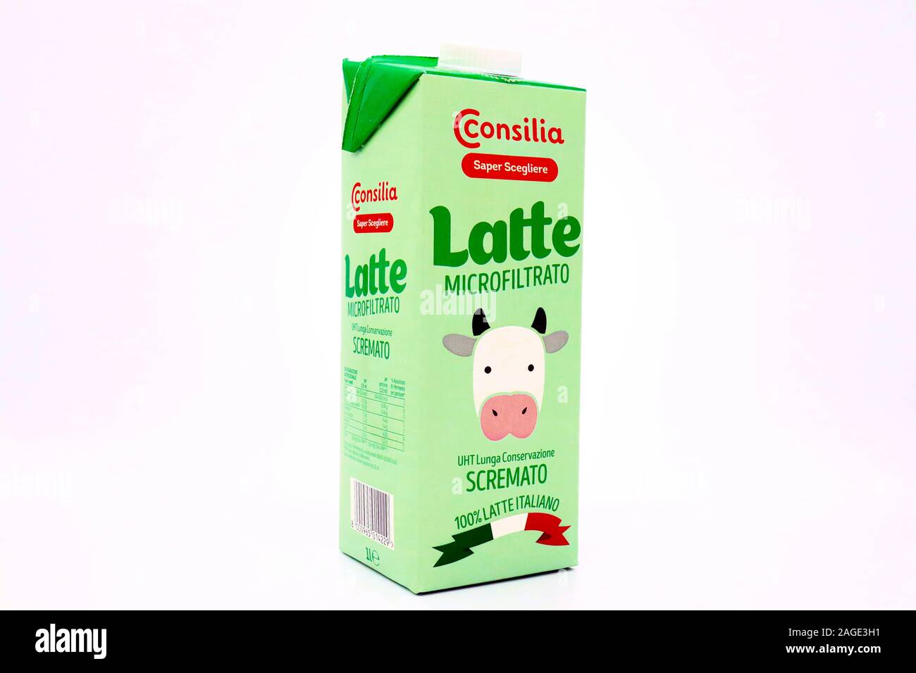 Uht milk packaging hi-res stock photography and images - Alamy