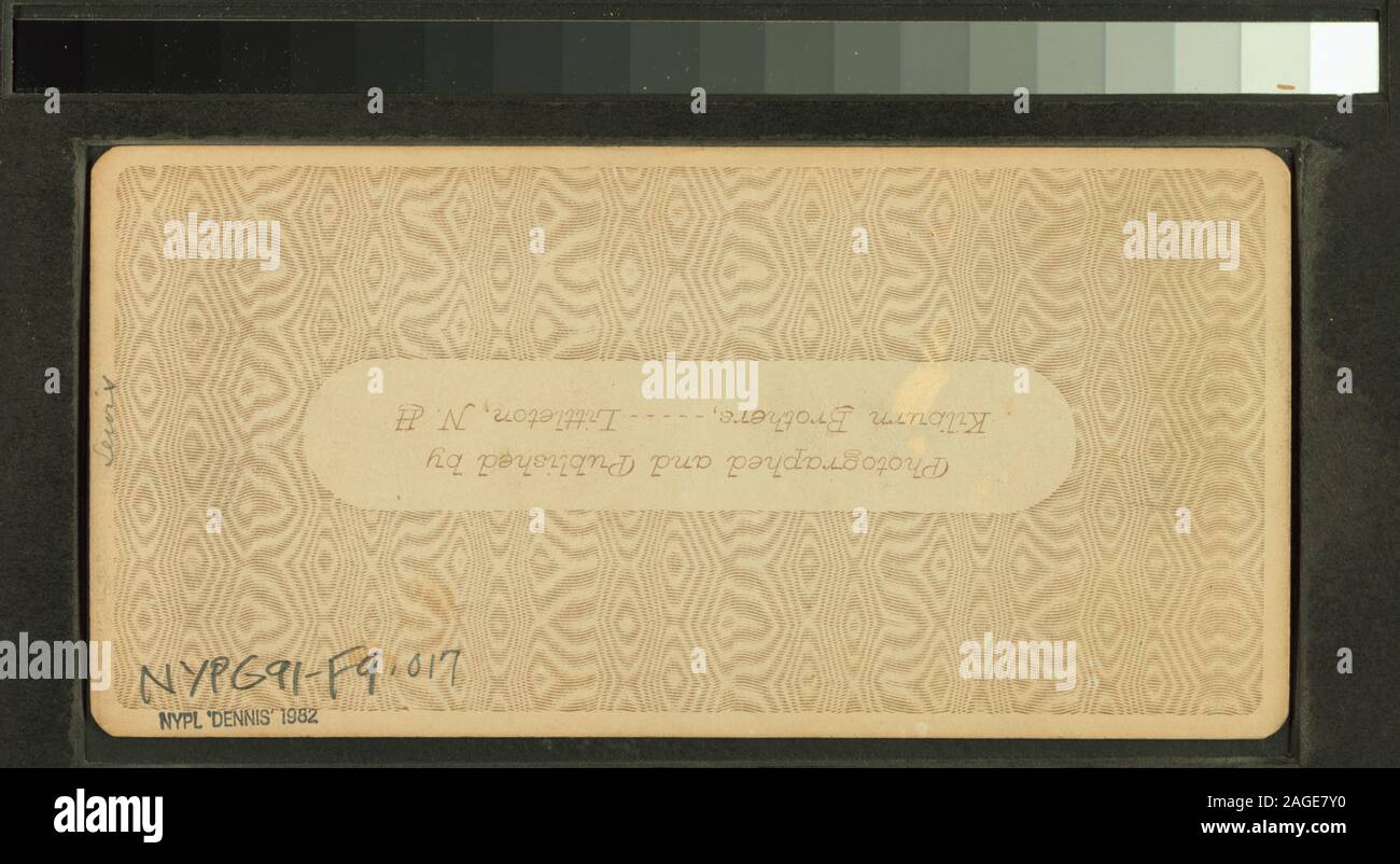 Interior view of Snow Arch, Tuckerman's Ravine Interior view of Snow ...