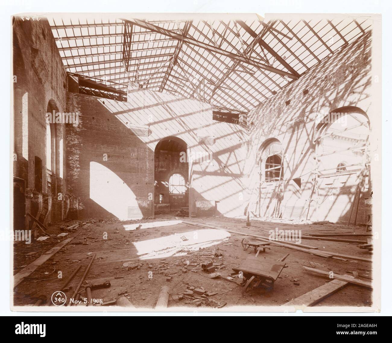 Interior work : construction of the Main Reading Room, showing the ...