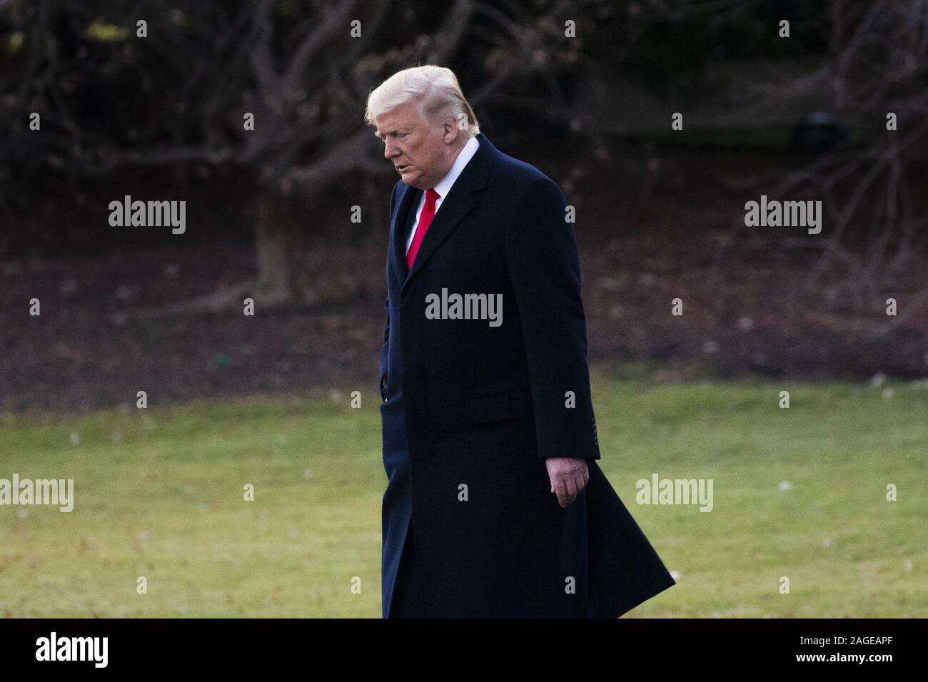 Two thirds vote hi-res stock photography and images - Alamy