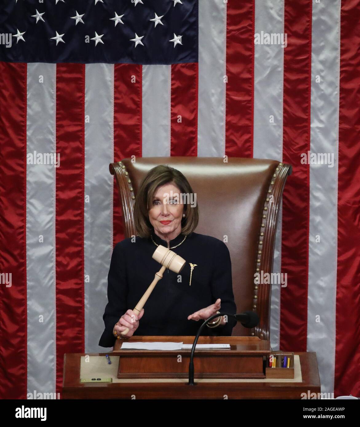 Nancy pelosi gavel 2019 hi-res stock photography and images - Alamy