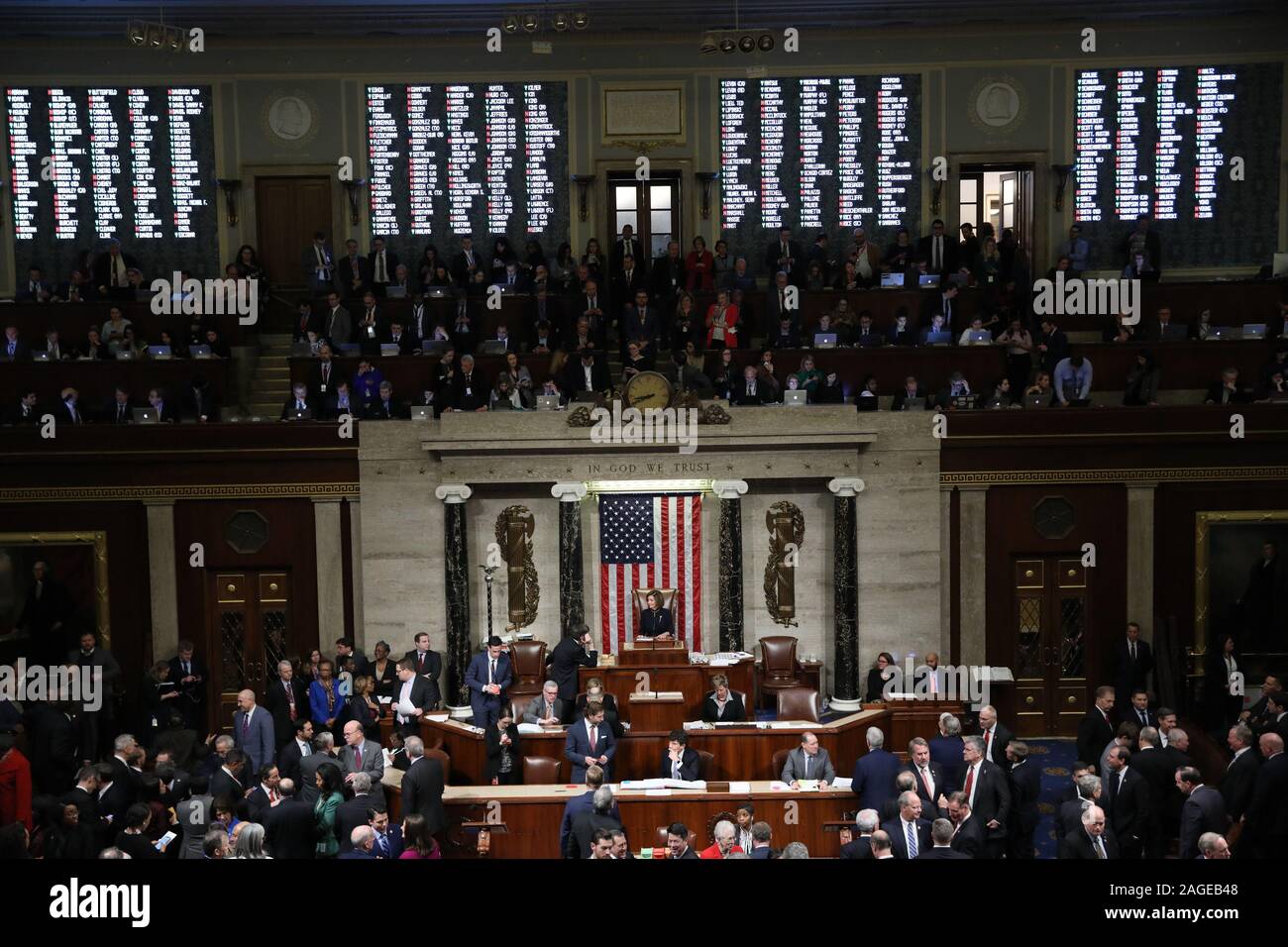 Board chamber hi-res stock photography and images - Alamy