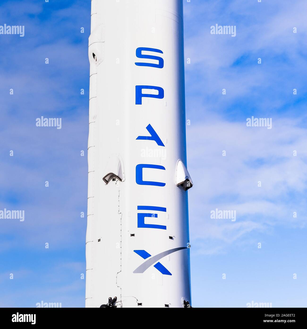 Spacex sign hi-res stock photography and images - Alamy
