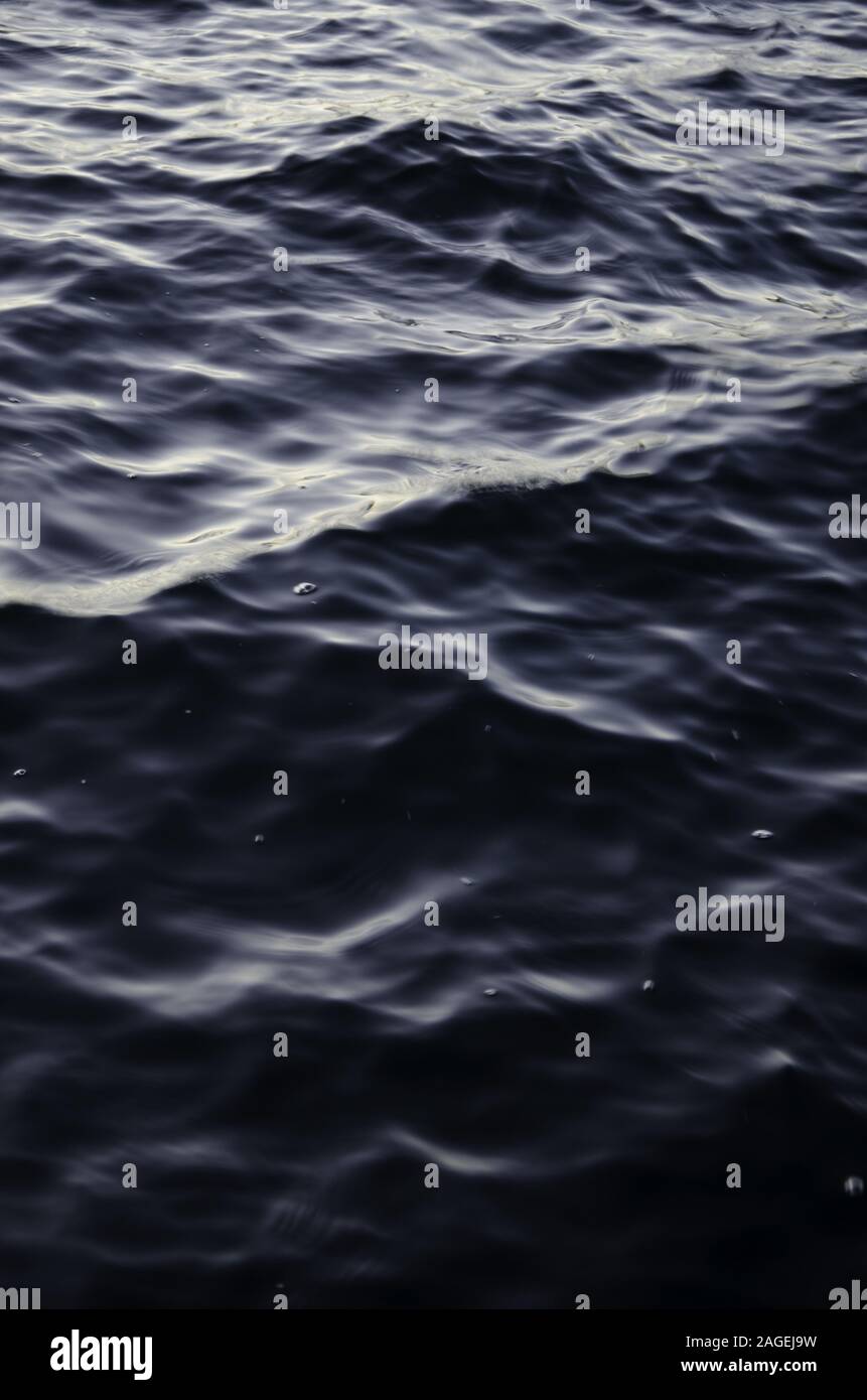 Cool Water Wave Wallpapers