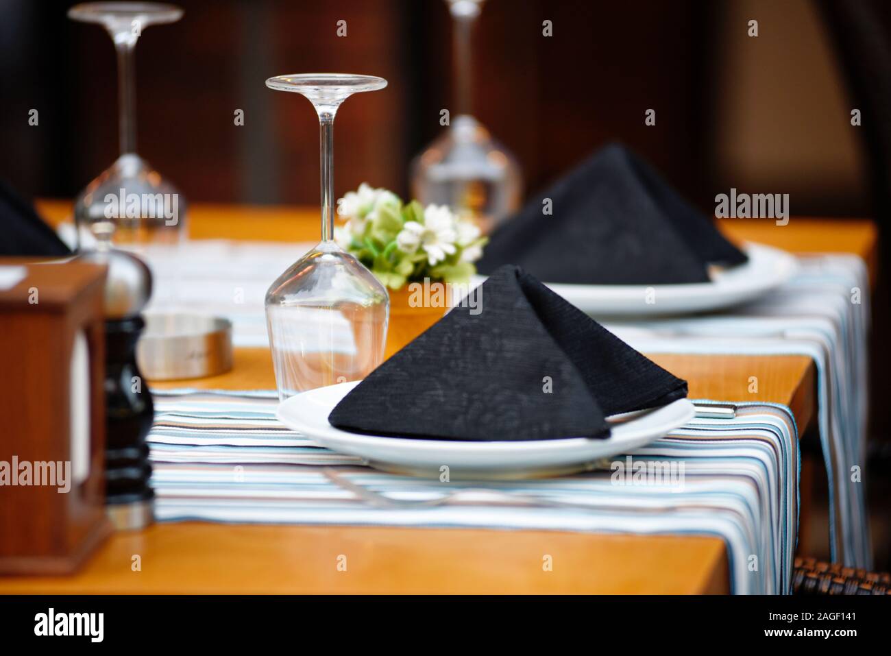 Luxury restaurant table setting for dinner Stock Photo - Alamy