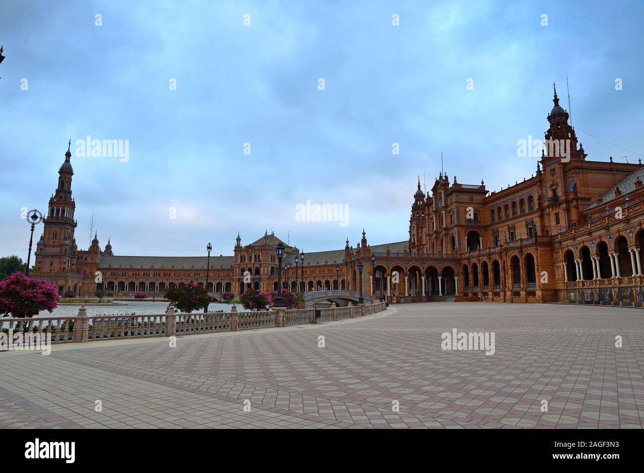 Scenic view of Beautiful architecture Plaza de Espana (Spainish Square ...