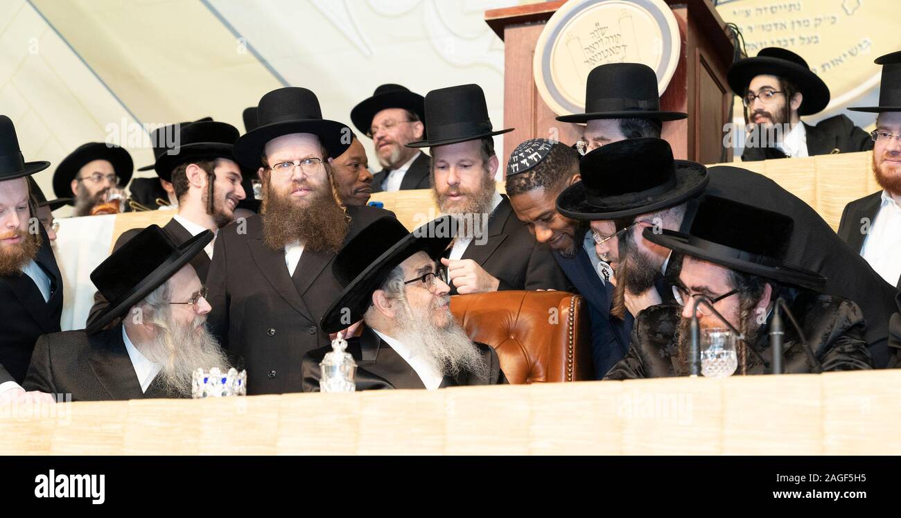 Satmar rabbi hi-res stock photography and images - Alamy