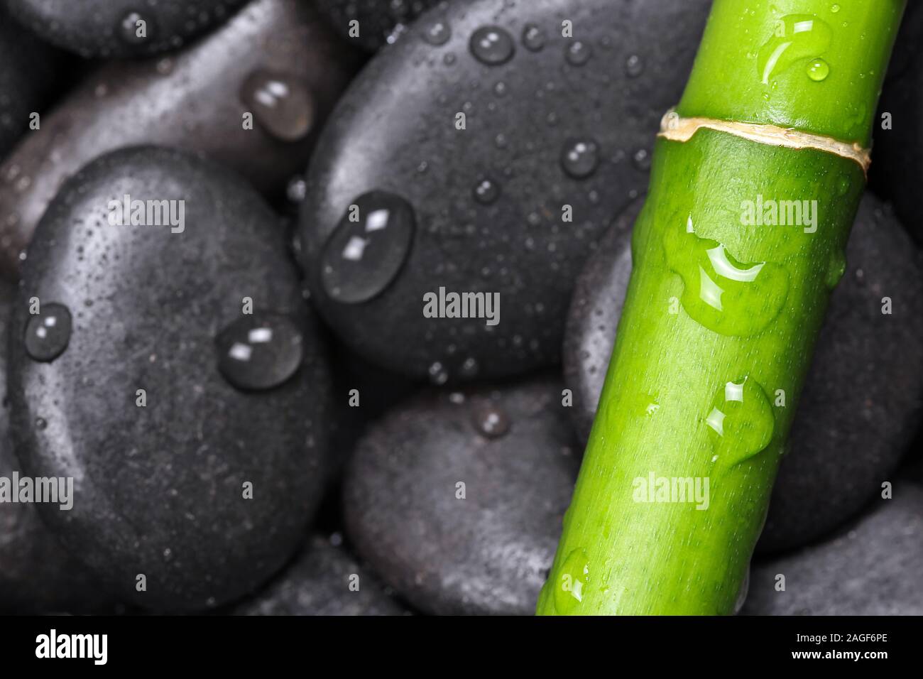 Hot stones japanese hi-res stock photography and images - Alamy