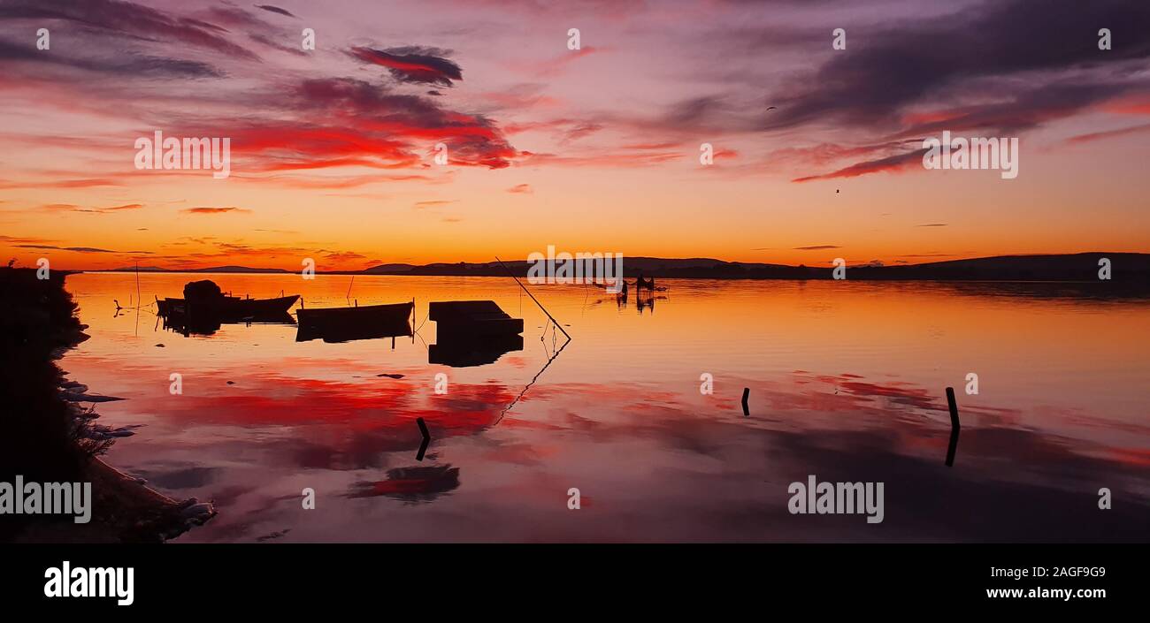 Sunset on a pond hi-res stock photography and images - Alamy