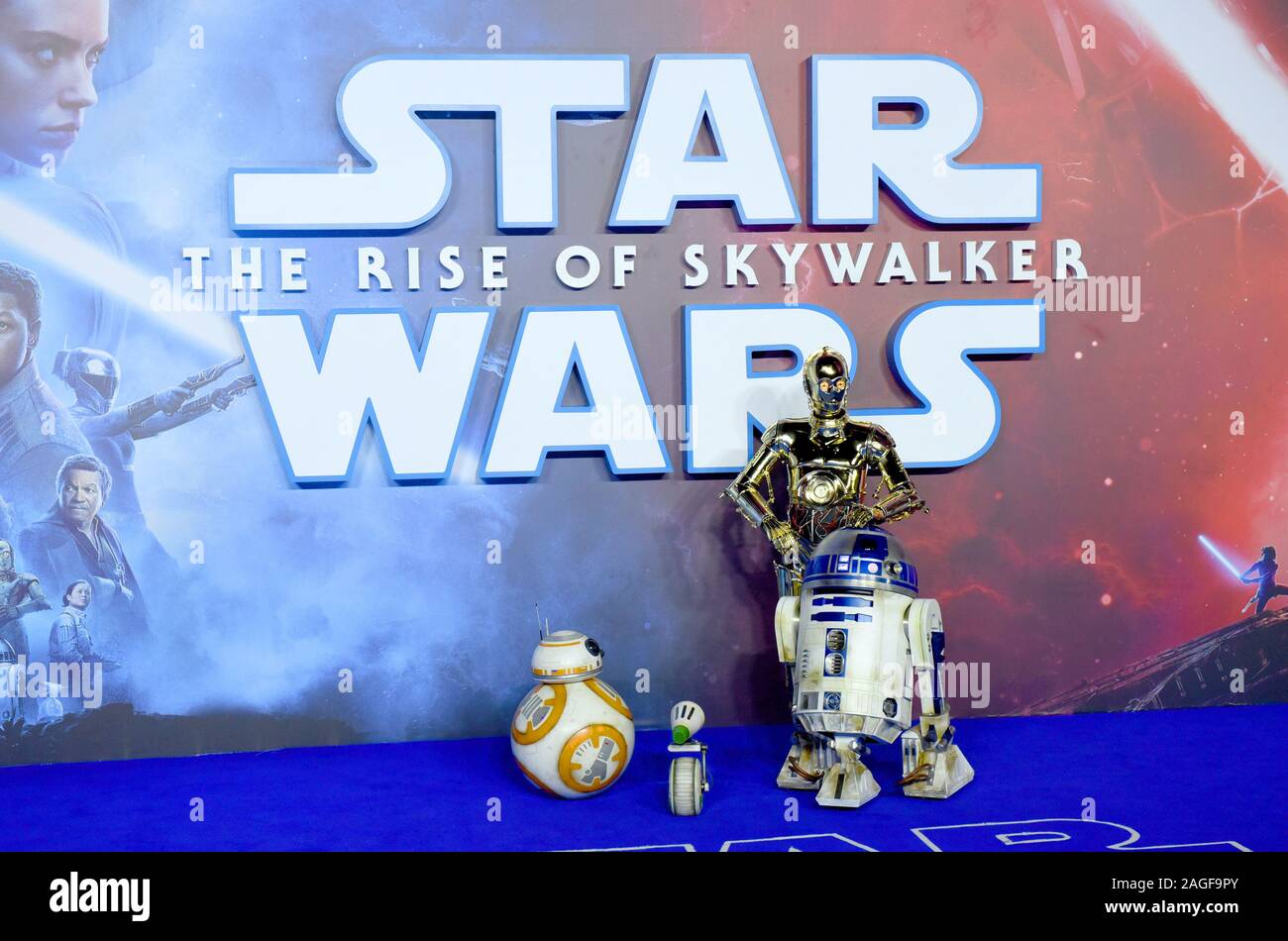 R2 d2 skywalker hi-res stock photography and images - Alamy