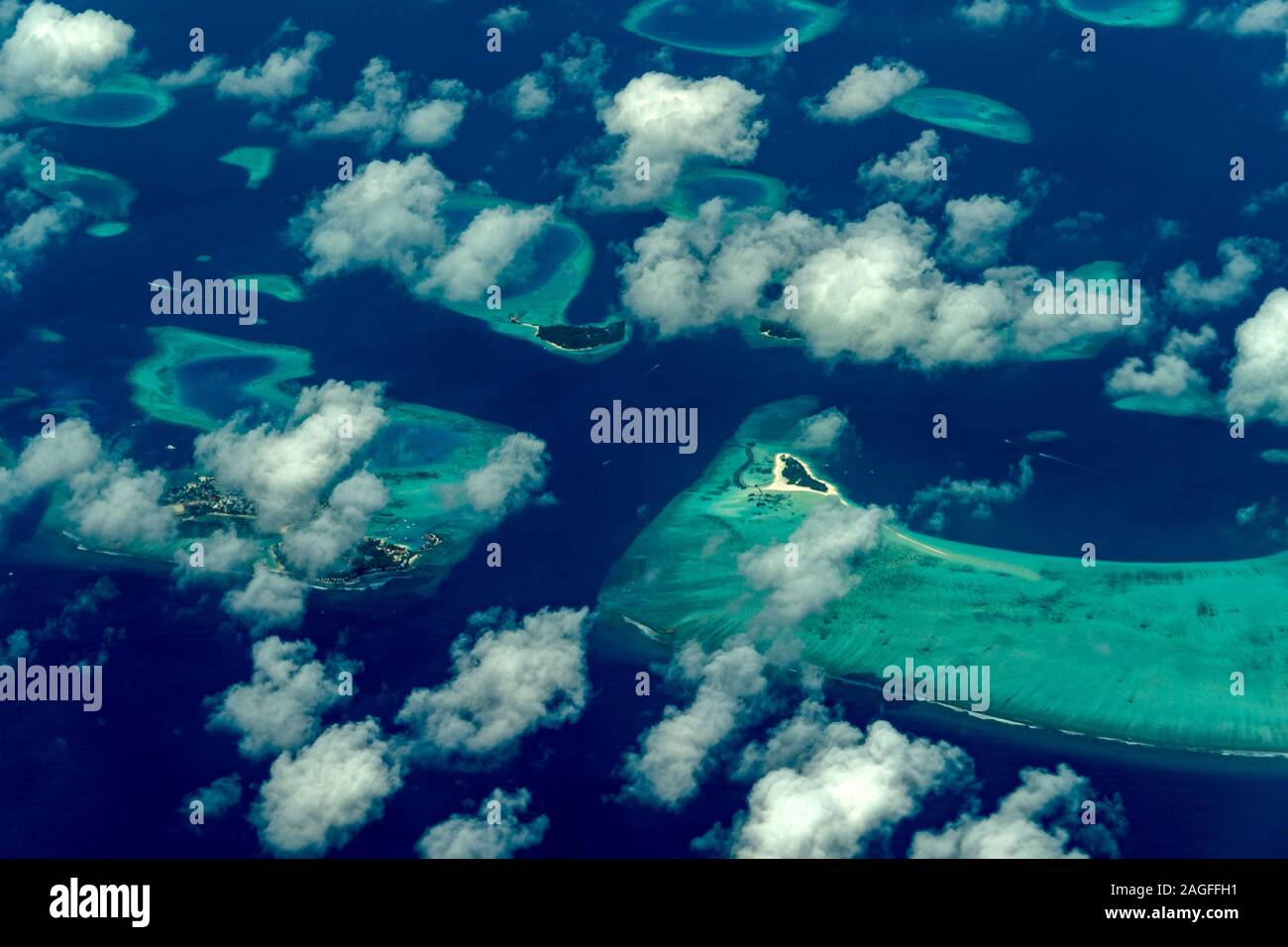 maldives aerial panorama blue water reef Stock Photo - Alamy