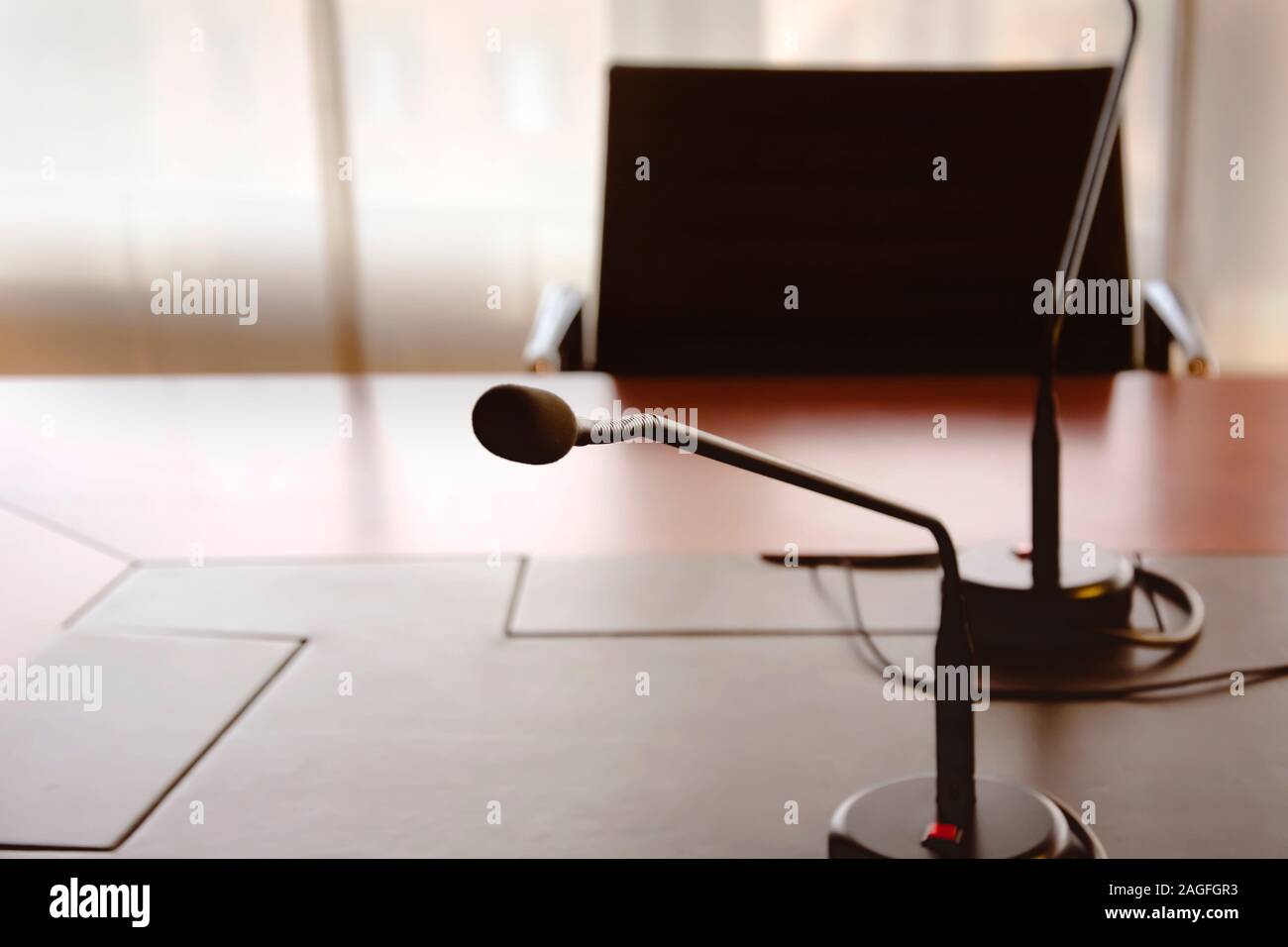 Empty podium auditorium hi-res stock photography and images - Alamy
