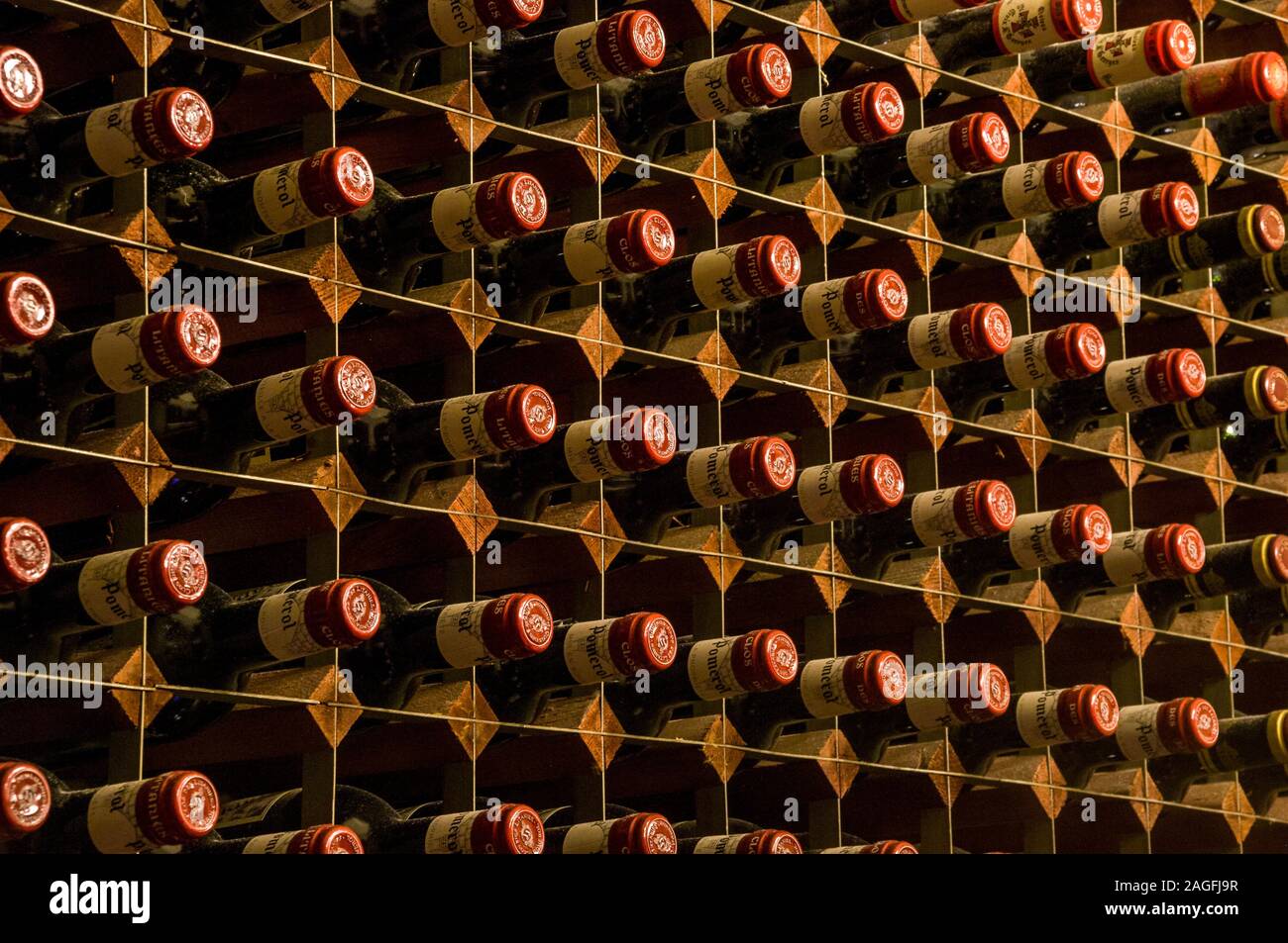 London cellar hi-res stock photography and images - Alamy