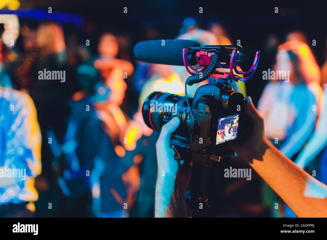 Hand controlled tv hi-res stock photography and images - Alamy