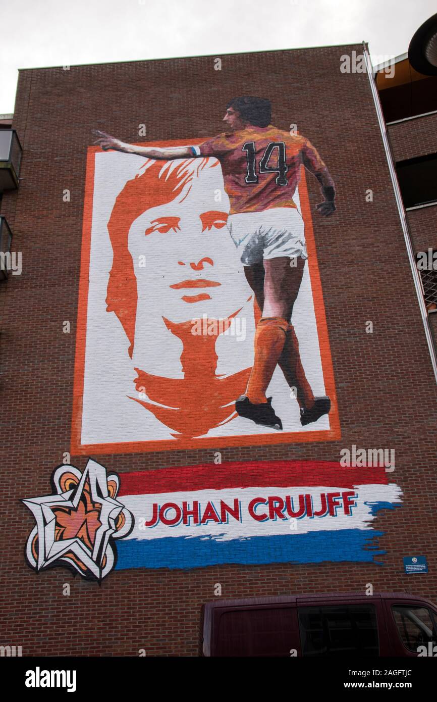 Johan cruijff 14 hi-res stock photography and images - Alamy