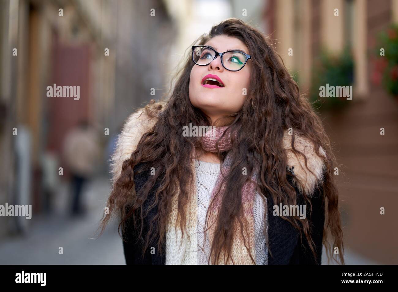 Long wavy hair hi-res stock photography and images - Alamy