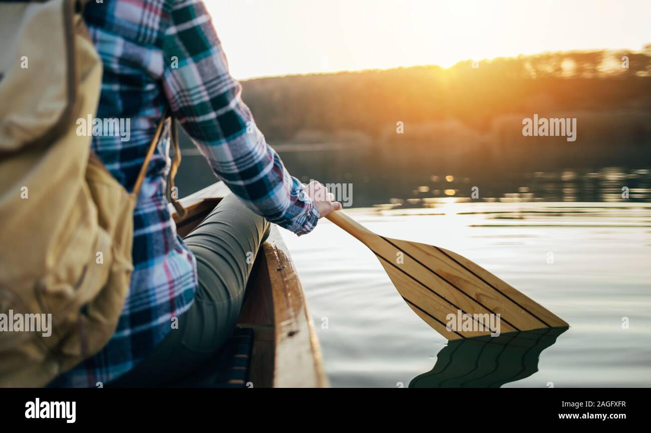 Hand holding oar rowing hand hi-res stock photography and images - Alamy