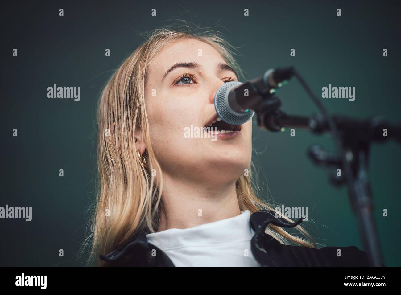 Hatchie singer hi-res stock photography and images - Alamy