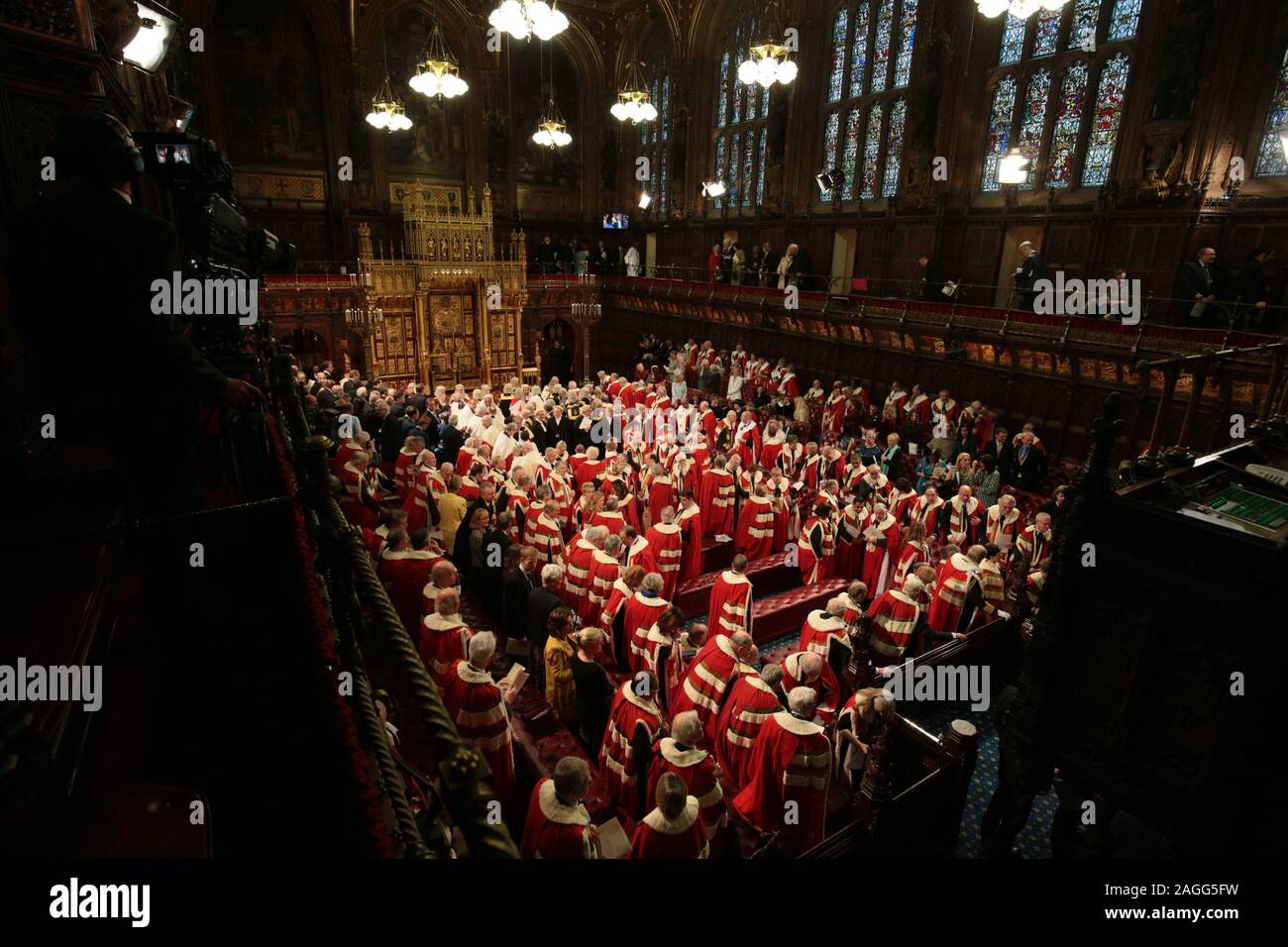 House of lords chamber westminster hi-res stock photography and images ...
