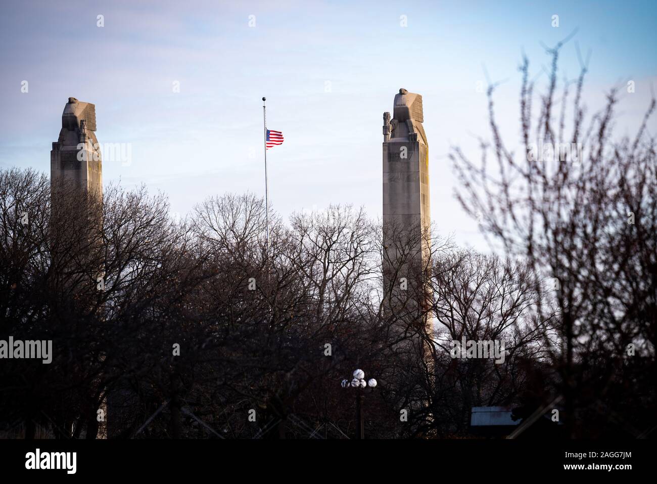 The two pylons of Soldiers and Sailors Memorial Bridge seen in the ...