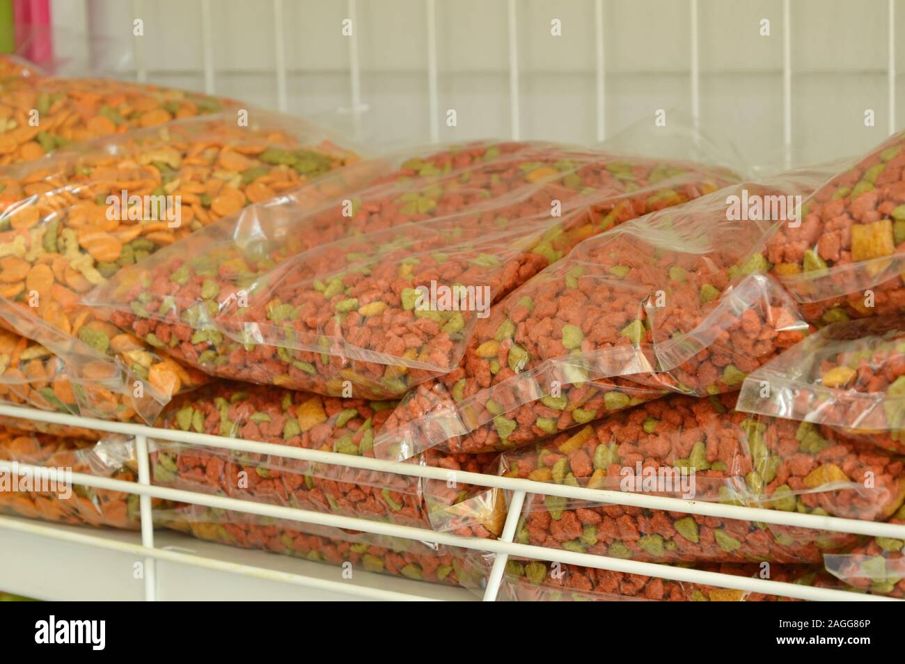 instant pet food plastic bag packing for sale on shelf Stock Photo - Alamy