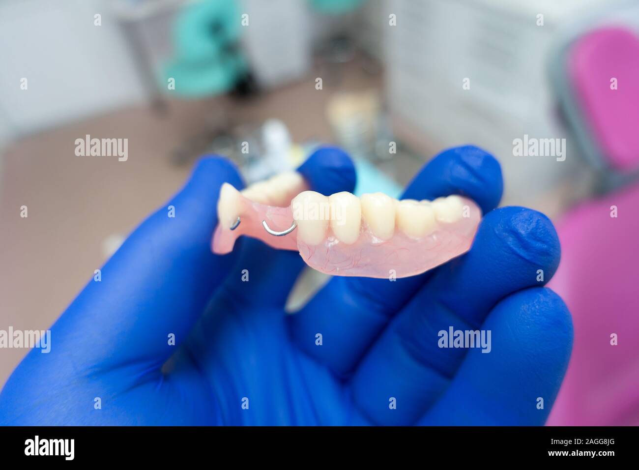 Plastic removable denture hi-res stock photography and images - Alamy