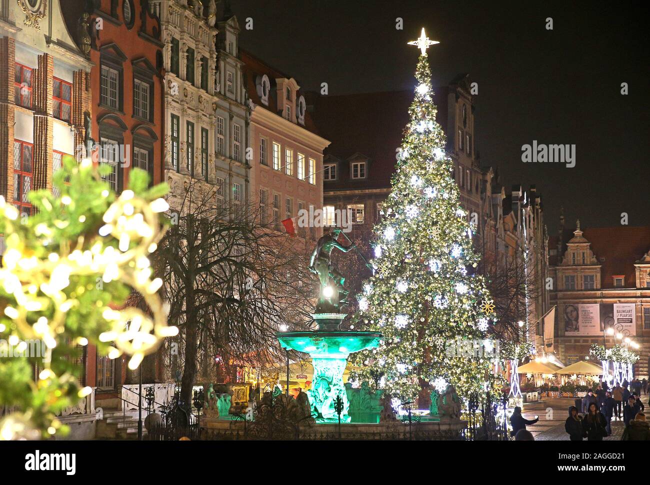 Gdansk old town christmas decorations hi-res stock photography and ...