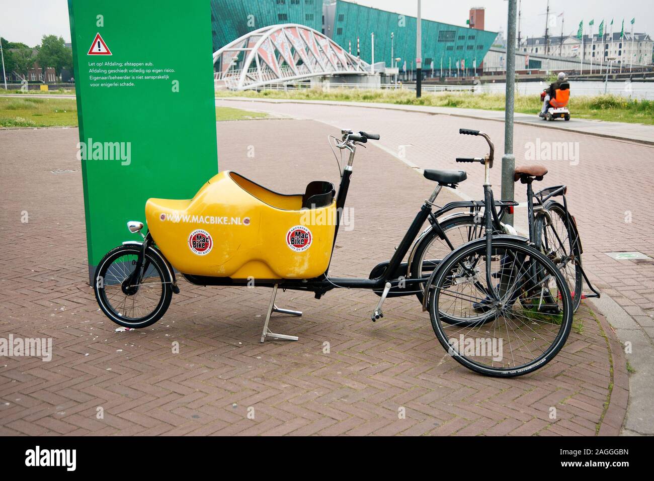 Clog on bike hi-res stock photography and images - Alamy