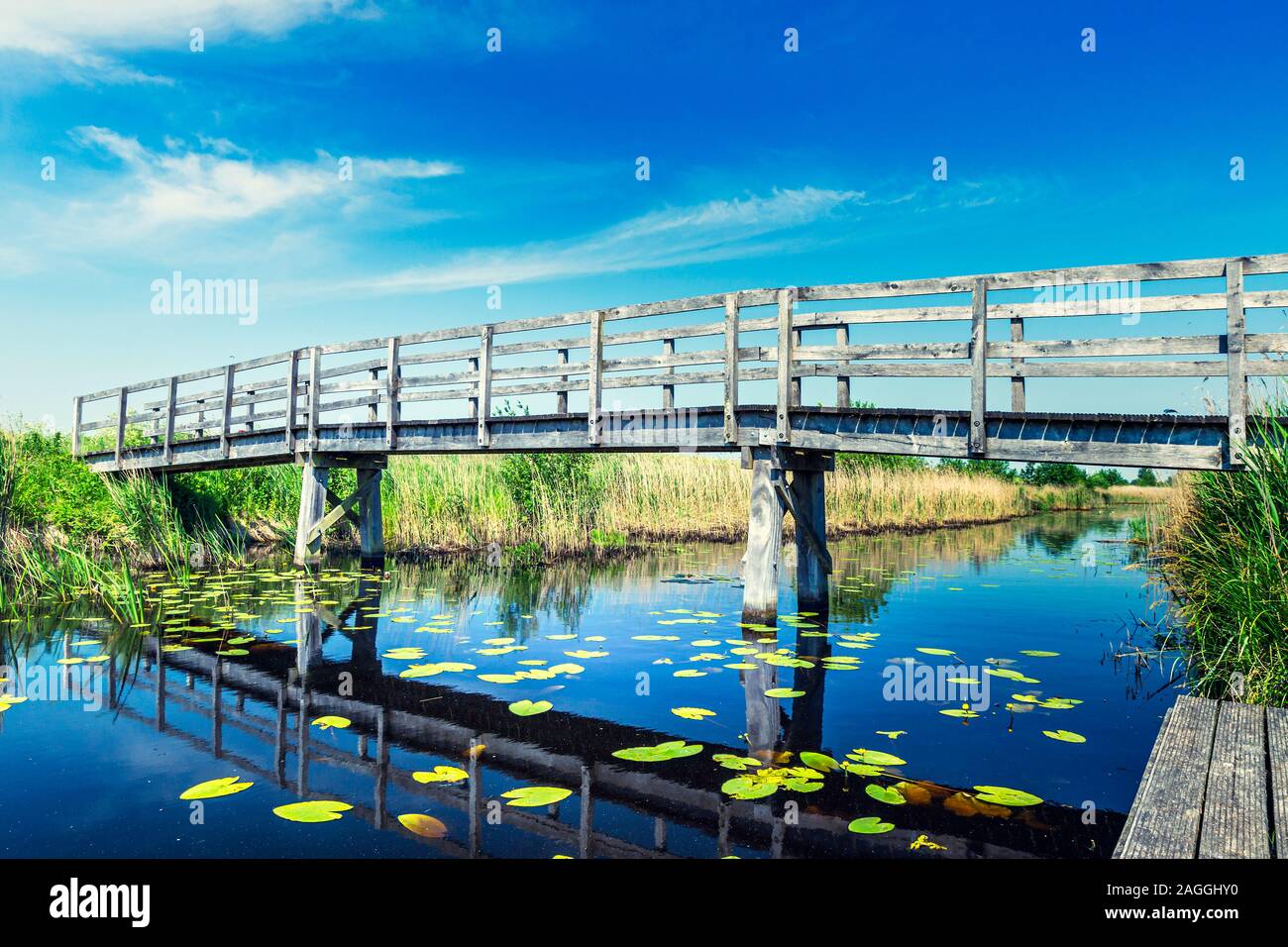 Netherlands bridge crossing hi-res stock photography and images - Alamy
